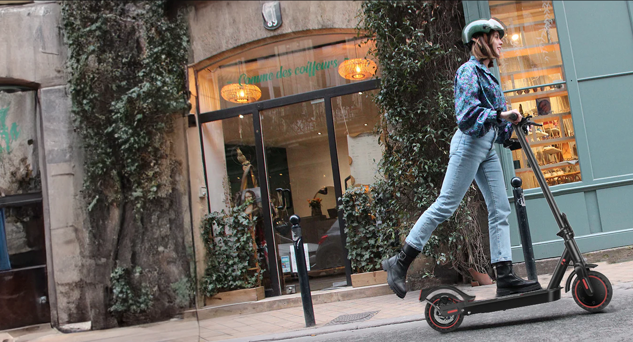 How Fast Do Electric Scooters Go? Top Speed Guide – iscooterhome